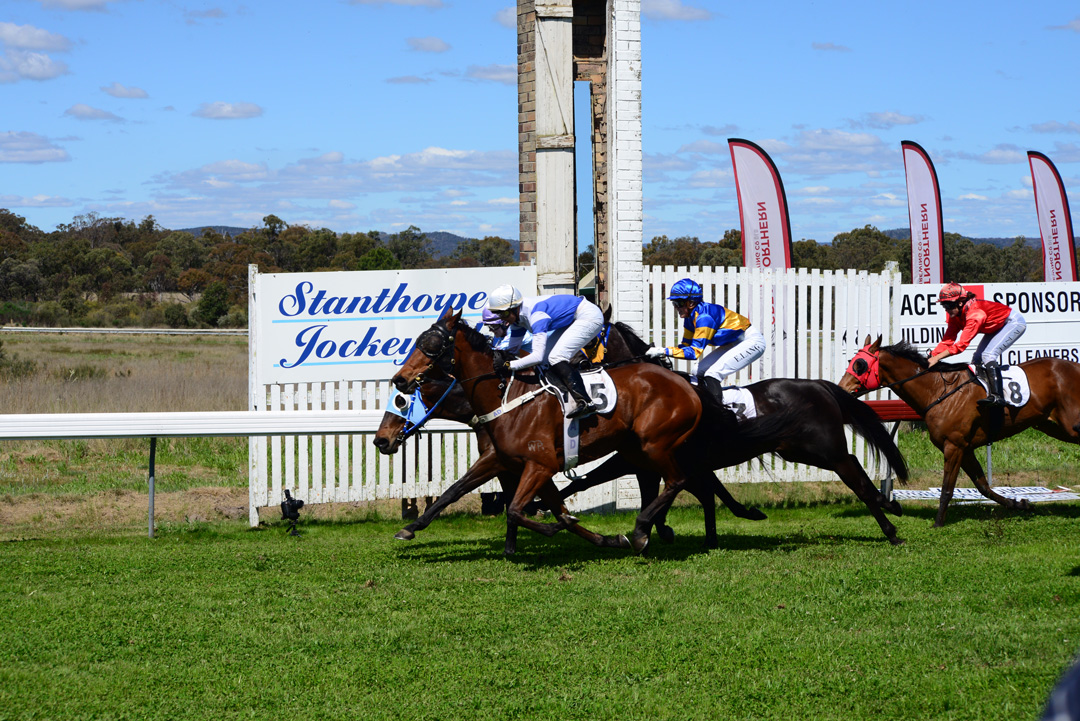Wine Racing Stanthorpe - Home