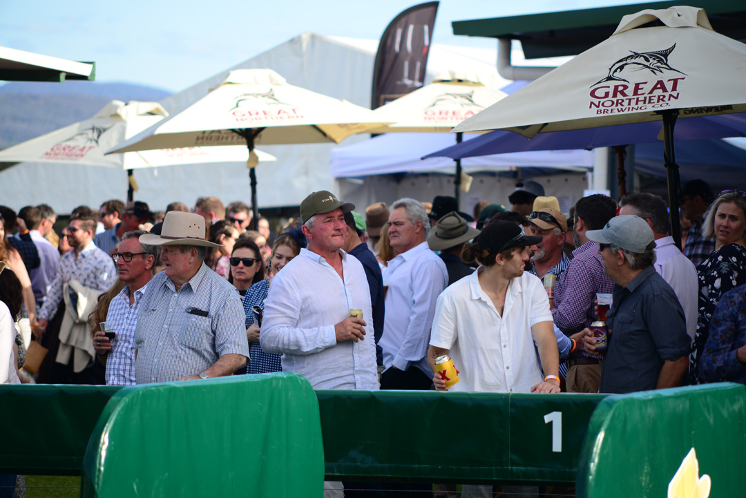 Wine Racing Stanthorpe - Home